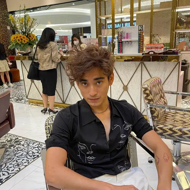 Digosipkan Bareng Bio One sebagai Mantan Artis Cilik Penyuka Sesama ...