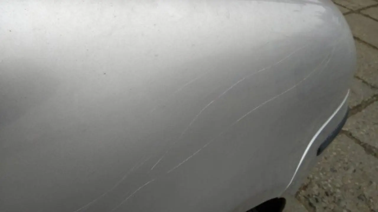 6 Cara Menghilangkan Baret pada Mobil, Tak Harus ke Bengkel - Hot Liputan6.com