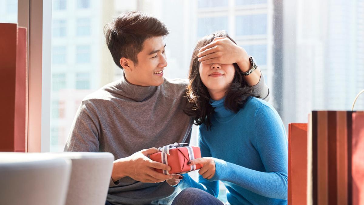 5 Rekomendasi Kado Valentine untuk Pasangan Berdasarkan Love Language ...