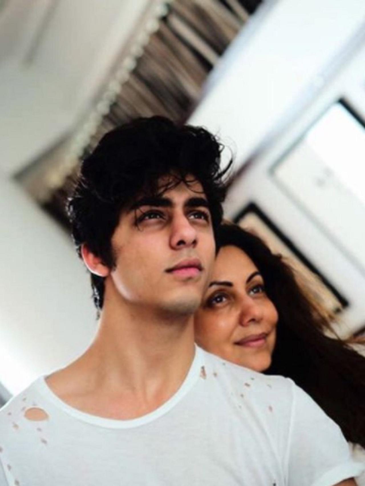Profil Aryan Khan: Putra Shah Rukh Khan, Pebisnis, dan Sineas Film Muda ...