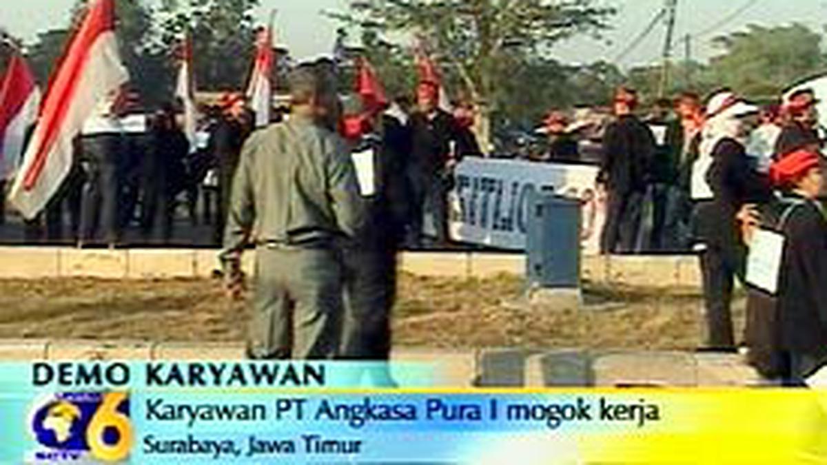 Ratusan Karyawan Angkasa Pura Mogok - News Liputan6.com