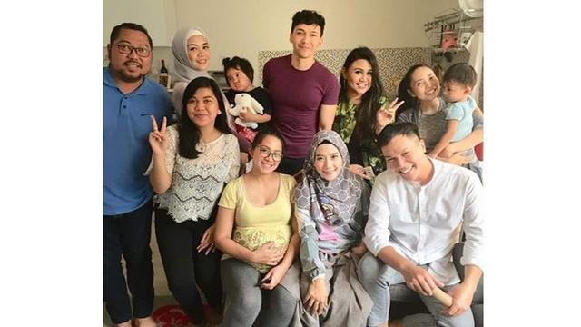 Lama Tak Terdengar Kabarnya, Ini 6 Potret Terbaru Tia AFI yang Makin ...