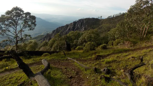 6 Fakta Menarik Gunung Ramelau di Timor Leste yang Dulunya Hutan ...