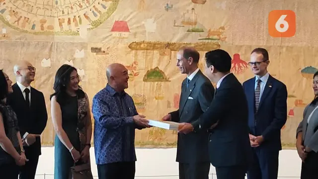 6 Potret Pangeran Edward Adik Raja Charles Kunjungi Museum MACAN ...
