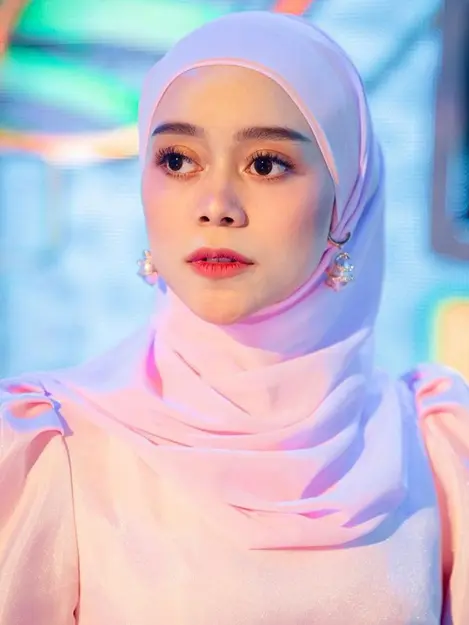 tutorial hijab pashmina garis