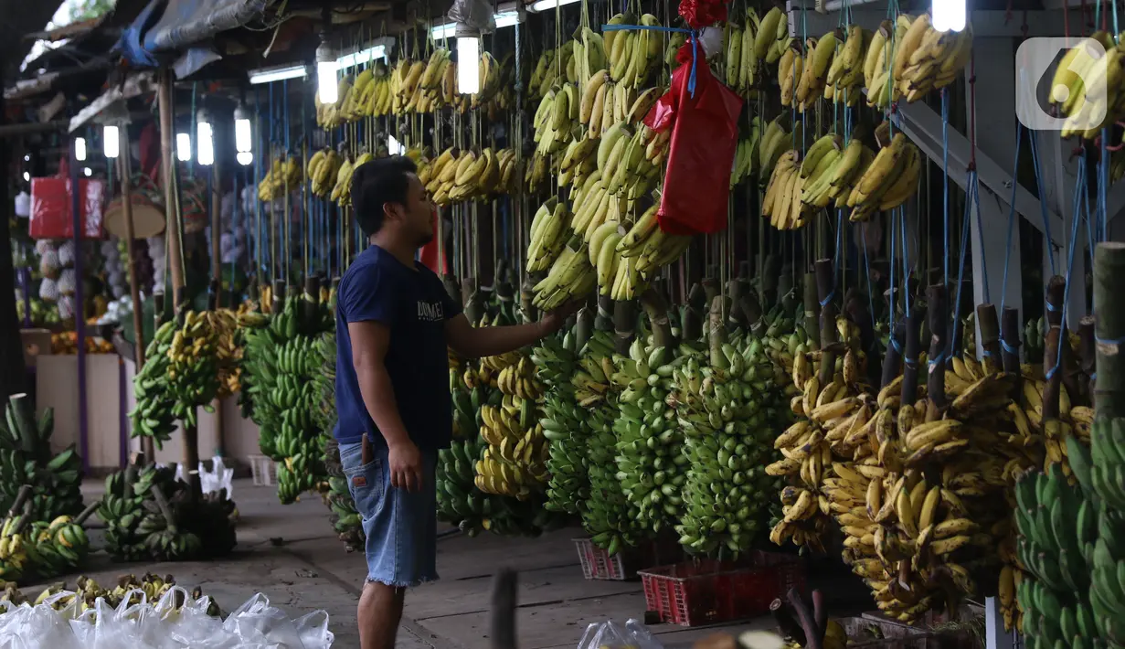 FOTO: Terdampak Pandemi, Penjualan Pisang di Pasar Tradisional Lesu ...