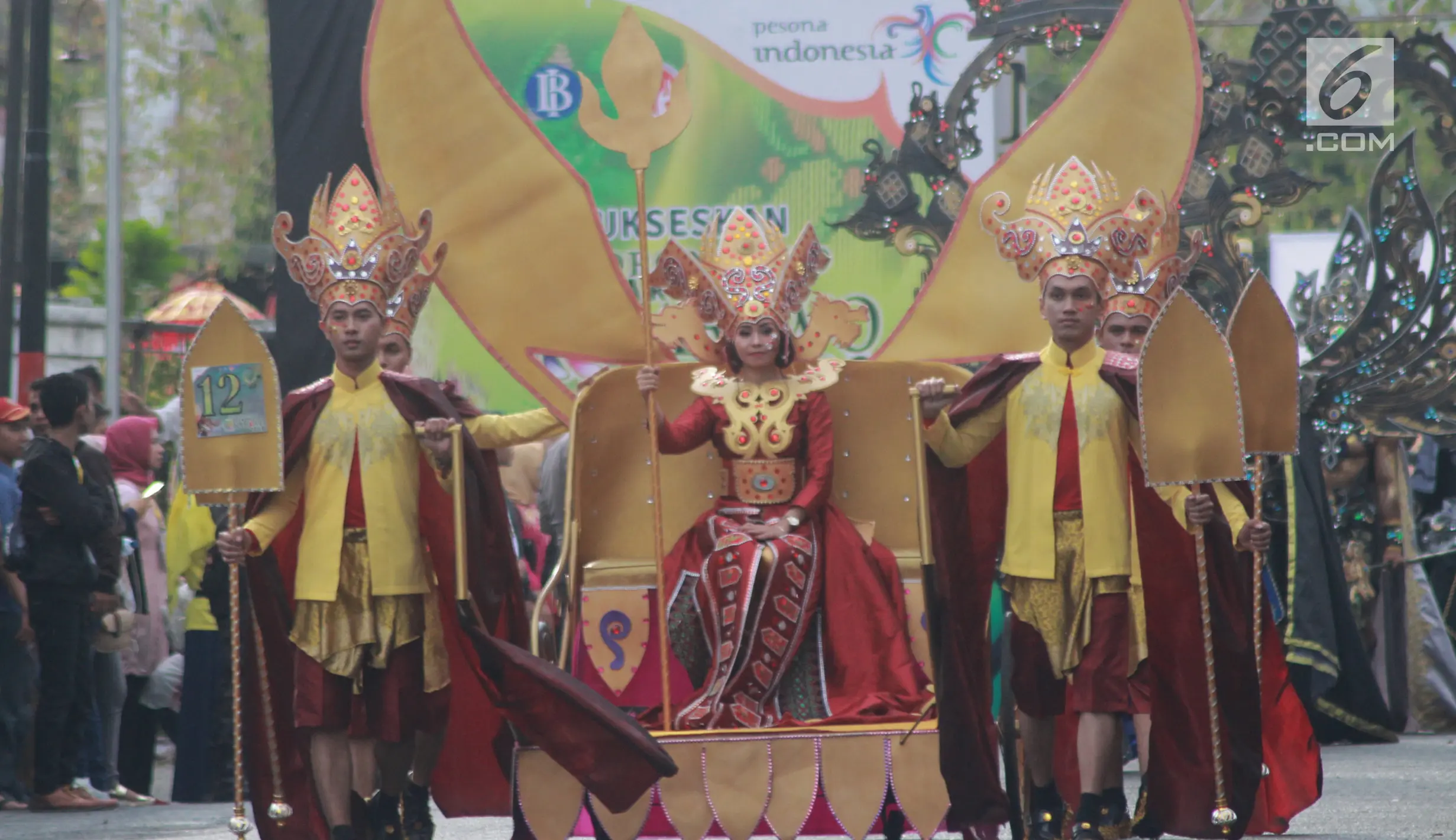 FOTO: Memperkenalkan Kain Khas Gorontalo Lewat Karnaval Karawo 2018 ...