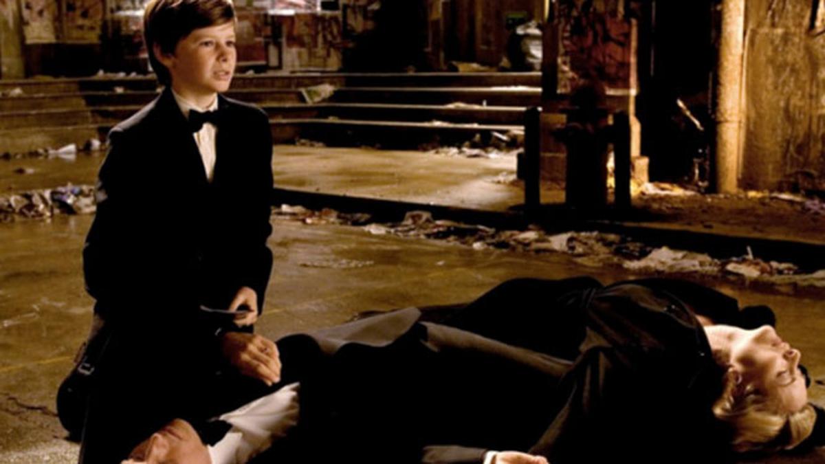 Serial Gotham Buru Pemain Batman