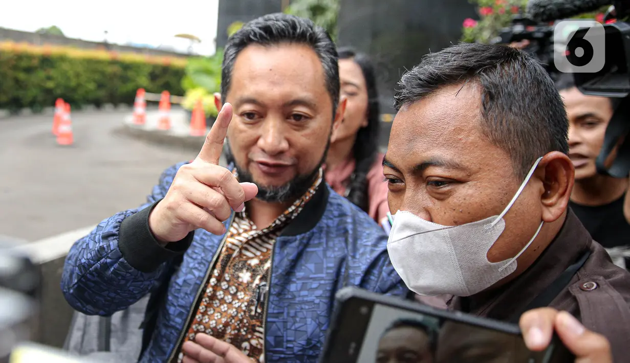 Ekspresi Kepala Bea Cukai Makassar Andhi Pramono Usai Diperiksa KPK Terkait Pamer Harta - Foto ...