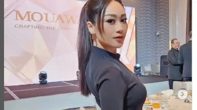 6 Potret Poppy Capella Sang National Director Miss Universe Indonesia ...