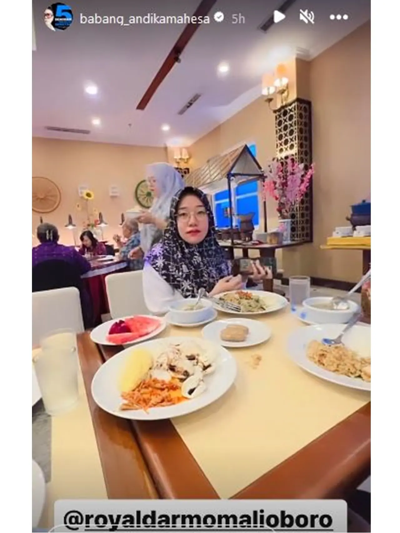 7 Potret Ayu Kartika Istri Andika Kangen Band Tanpa Makeup, Banjir ...