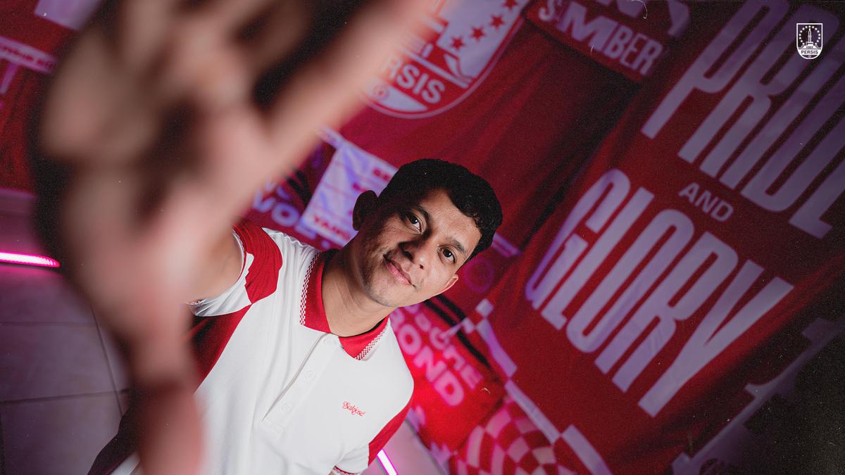 Kembali Gabung Persis Solo, Arapenta Poerba Berambisi Sumbang Lebih Banyak Gol dan Assist di ...