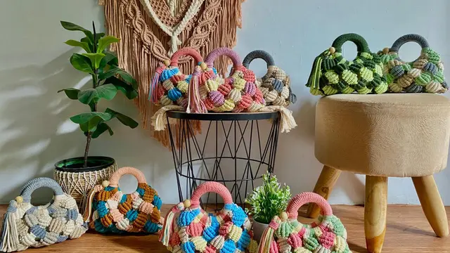 Cerita Inspiratif Vivi Suparmiati, Sulap Tali Katun Jadi Kerajinan ...