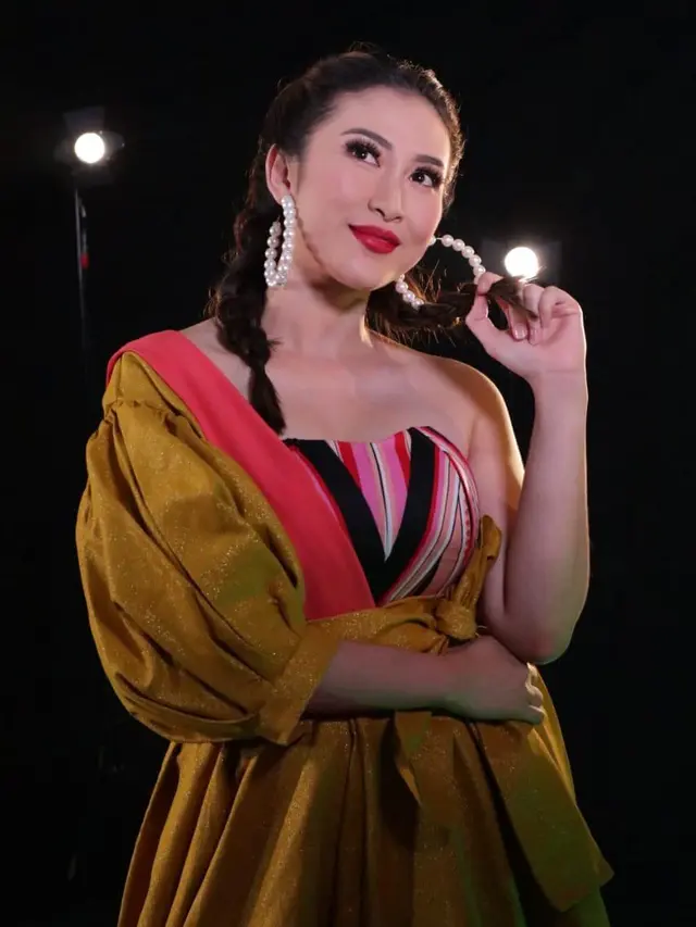 Bingung Ditaksir 2 Cowok, Shella O Mendadak PMS - ShowBiz Liputan6.com