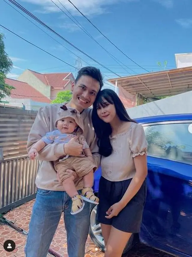 6 Potret Kenkulus Bareng Orang Tuanya, Bayi Ajaib Disebut Reinkarnasi ...