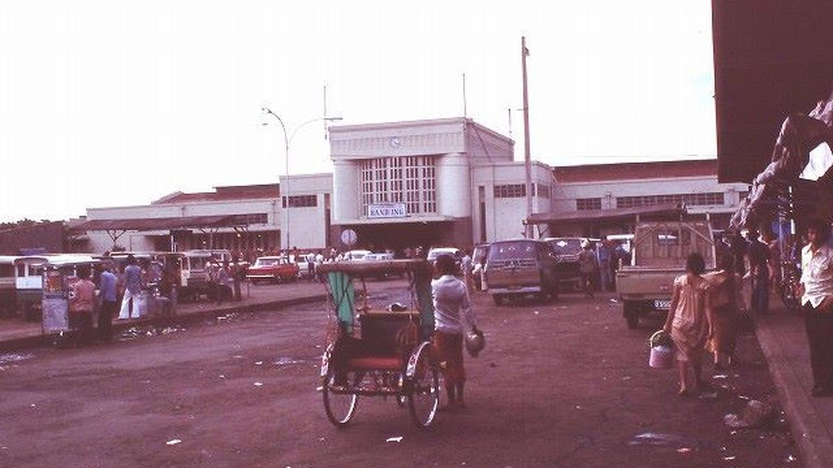 12 Potret Jalanan Bandung Era 1990an, Nostalgia di Tanah Parahyangan