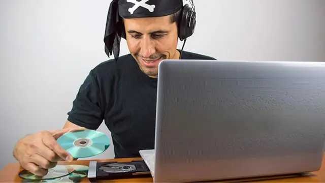 Waspada, Ini 5 Bahaya Komputer Pakai Software Bajakan - Tekno Liputan6.com