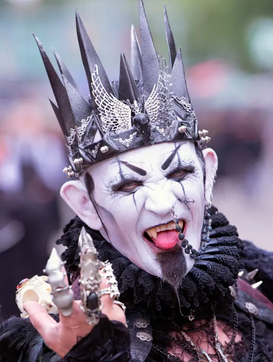 FOTO: Kaum Gothik Hitamkan Kota Leipzig - Foto Liputan6.com