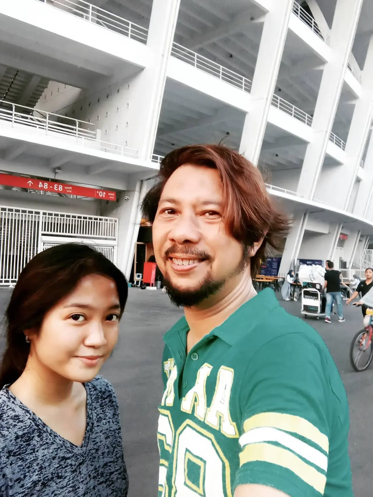 6 Potret Arry Syaff Vokalis Band Cockpit Yang Meninggal Sabtu 12 ...