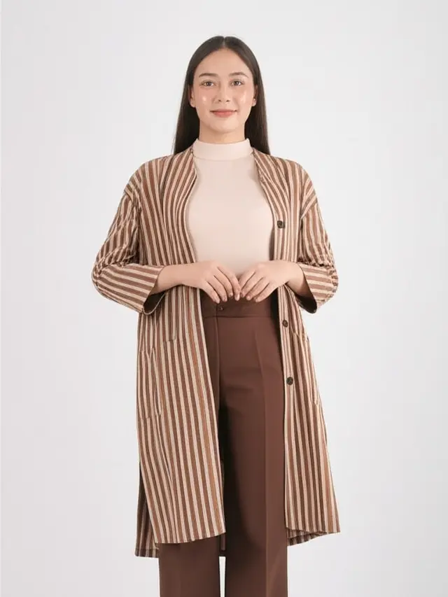 7 Model Cardigan Lurik yang Bikin Penampilan Makin Elegan dan ...