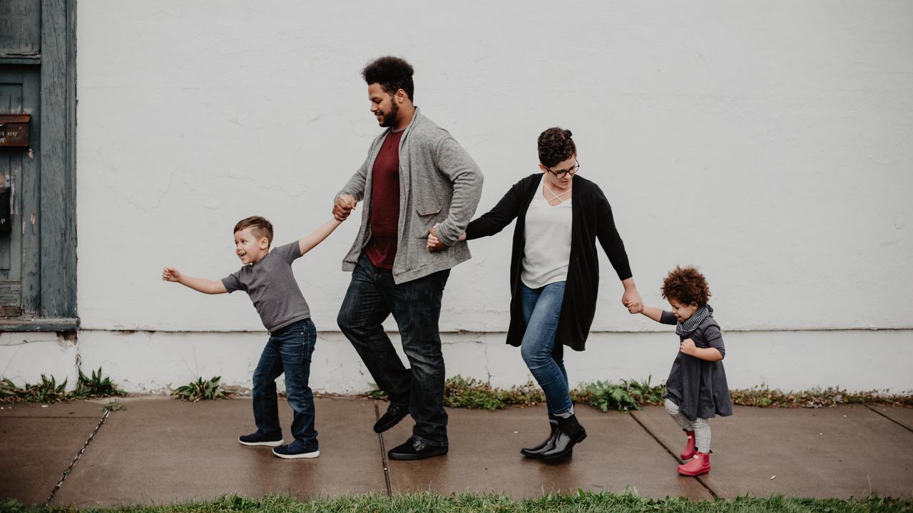 Patriarki Adalah Sistem Sosial yang Didominasi Laki-laki, Ini Asal Usulnya