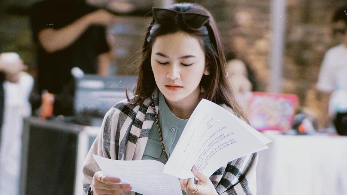 FOTO: Mahalini Tanpa Makeup Tebal Ini Tetap Menawan, Akui Jarang Mandi ...