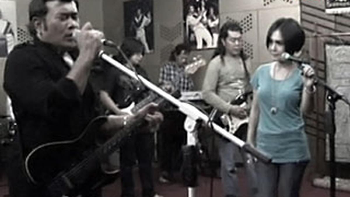 Yuni Shara Duet Bareng Rhoma Irama - ShowBiz Liputan6.com