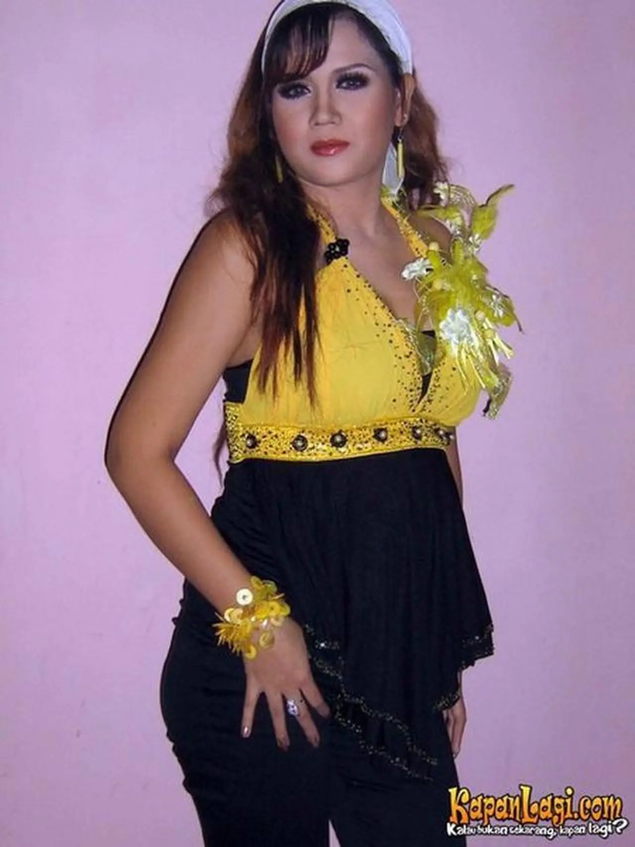 7 Transformasi Nita Thalia, Sebelum Tenar Hingga Kini Menawan Setelah ...