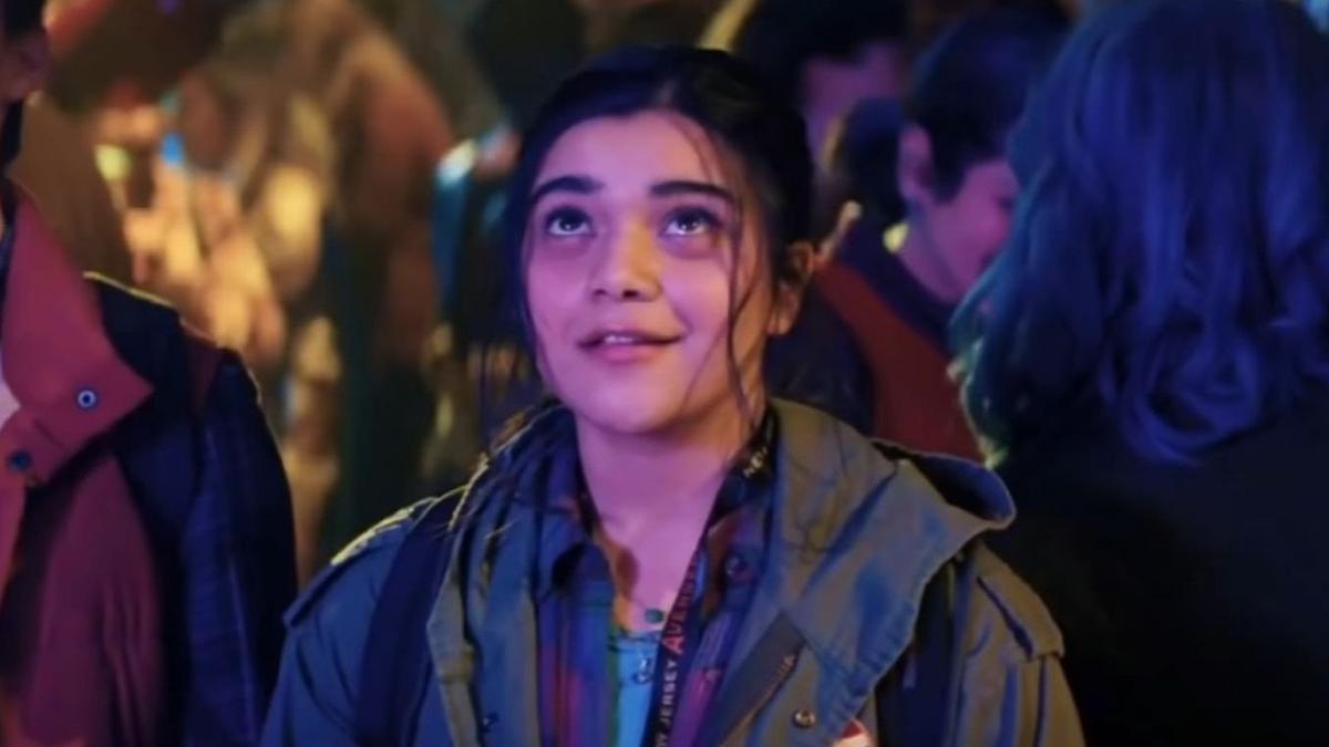 Ms. Marvel Akhirnya Punya Trailer Perdana, Iman Vellani Tampil Energik ...