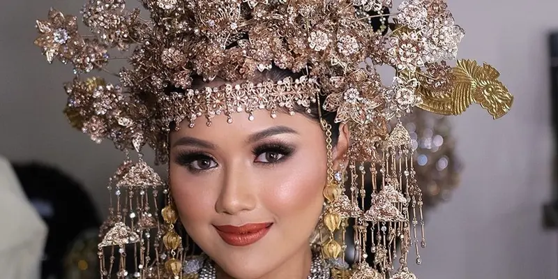 Indonesian Makeup Look | Saubhaya Makeup