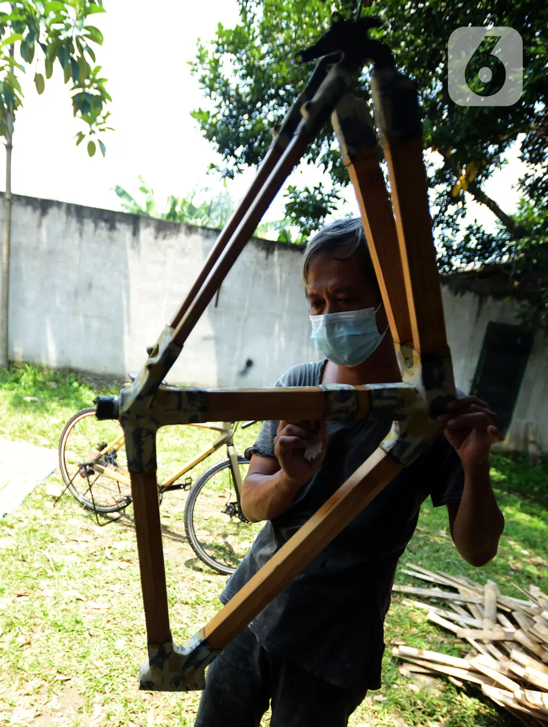 FOTO: Mengintip Bengkel Pembuatan Sepeda Bambu - Foto Liputan6.com