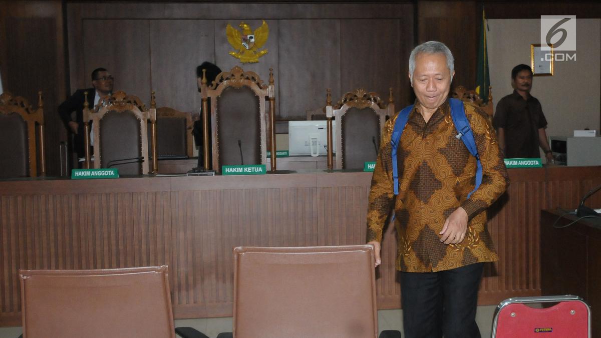 FOTO: Mantan Dirjen Hubla Divonis Lima Tahun Penjara - Foto Liputan6.com
