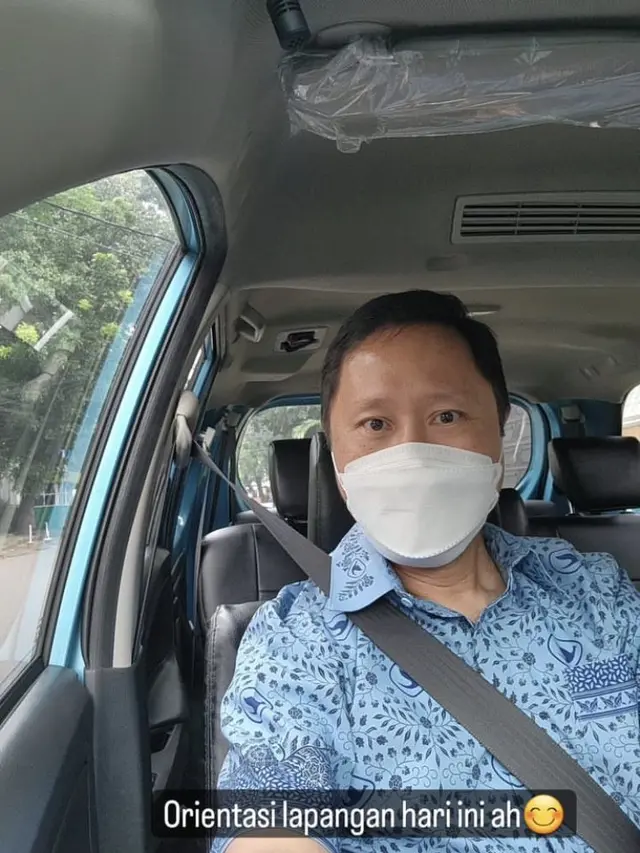 Viral Momen CEO Blue Bird saat Narik Taksi, 7 Potretnya Ini Curi ...
