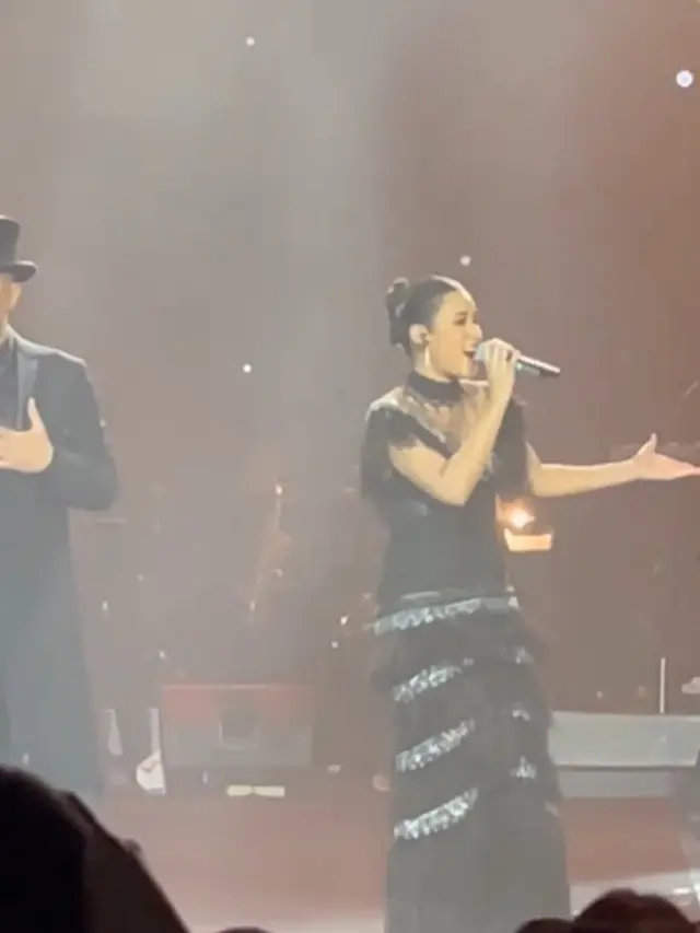 7 Potret Konser Ahmad Dhani 51 Tahun Kerajaan Cinta di Jakarta ...