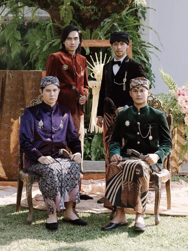 Baju Adat Sunda, Warisan Budaya dengan Nilai Filosofis yang Mendalam