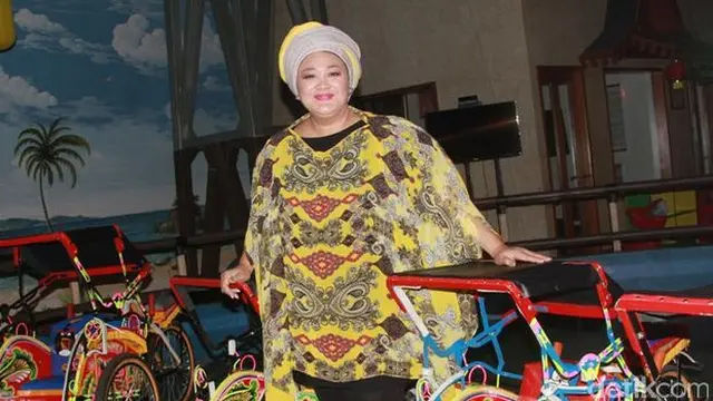 7 Foto Transformasi Dewi Hughes dari Bobot 150 Kg Hingga Kini 59 Kg ...