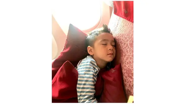 5 Potret Rafathar yang Gantengnya Saingi Raffi Ahmad, Bikin Gemas - Hot ...