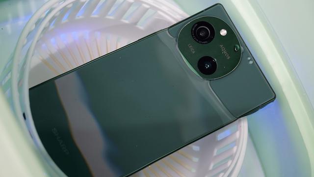 Sharp Aquos R9 Meluncur di Indonesia, HP dengan Kamera Leica dan Usung ...