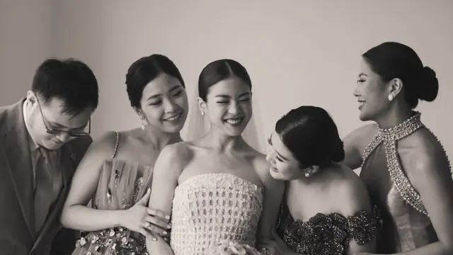 6 Potret Clarissa Tanoesoedibjo Bareng Keluarga di Hari Pernikahan ...