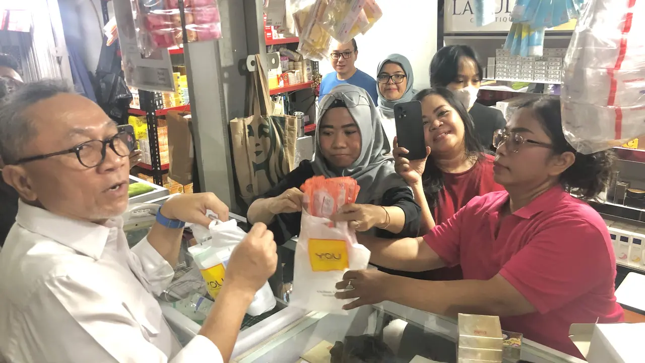 Harga Bedak di TikTok Shop Rp 16.000, Pedagang Kosmetik Pasar Asemka ...