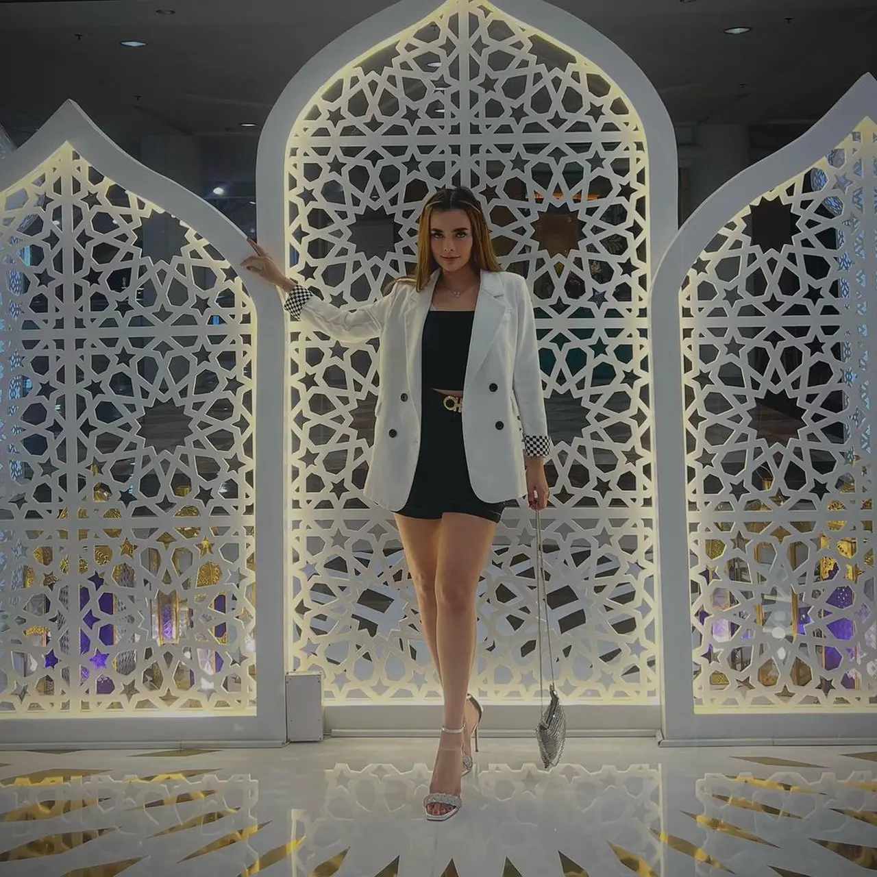 Mengaku Punya Anak dari Denny Sumargo, Ini 6 Potret Cantik Verny Hasan ...