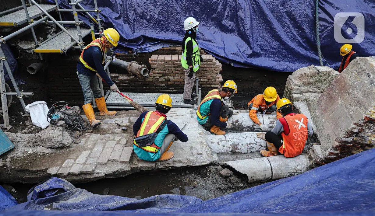 Penemuan Artefak Zaman Kolonial di Proyek MRT CP203 - Foto Liputan6.com