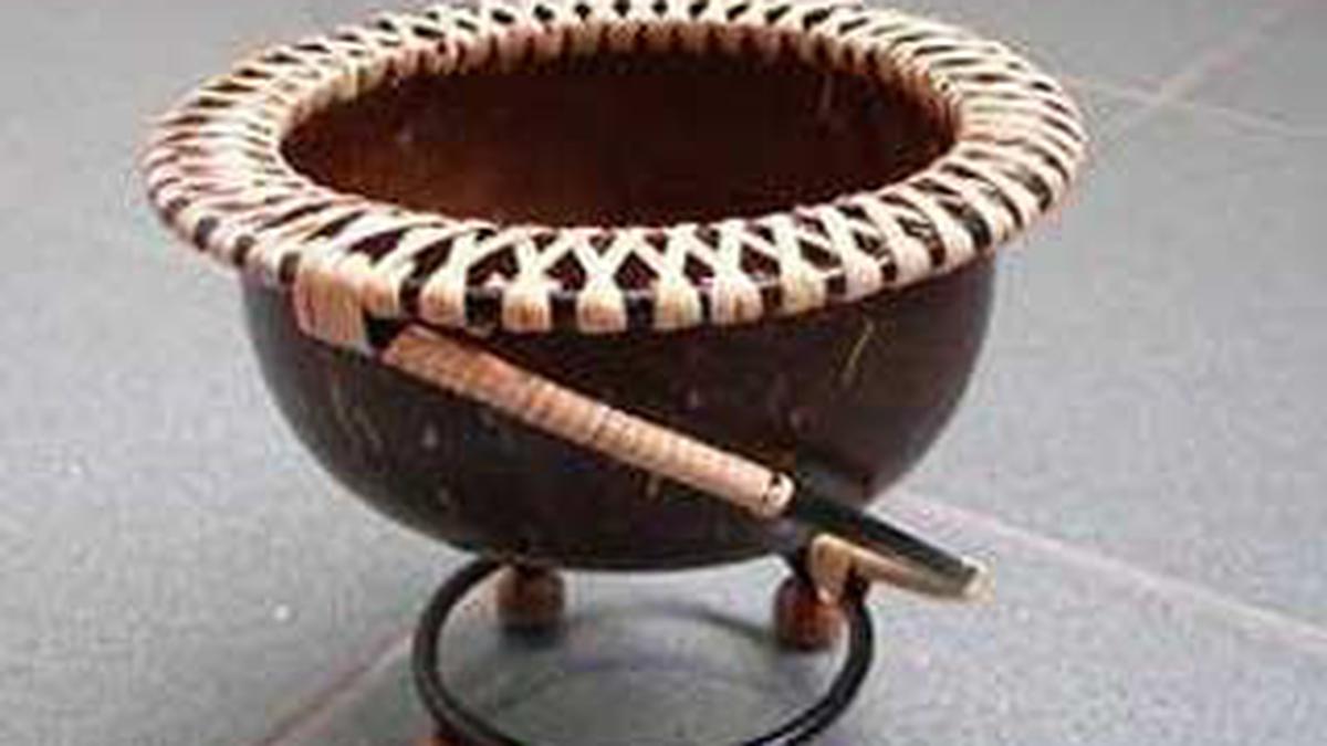 Batok Kelapa Kering Bernilai Jutaan Rupiah - News Liputan6.com