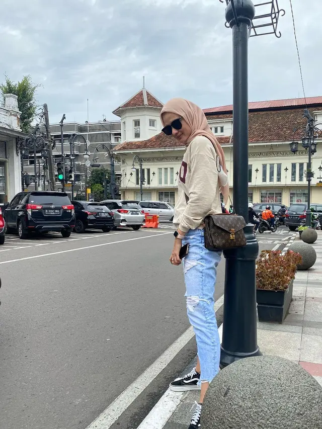 8 Potret Ade Maya, Atlet Voli Mantan Istri Ibnu Jamil yang Jarang Tersorot - Hot Liputan6.com