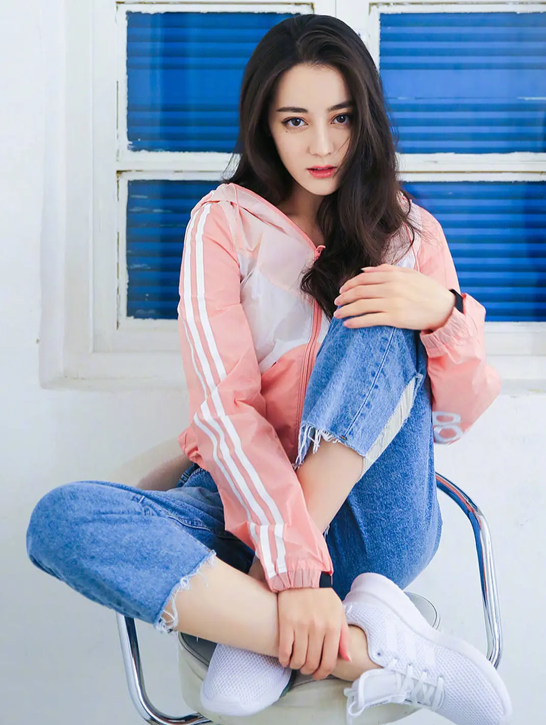 8 Foto Cantik Dilraba Dilmurat yang Membuat Alexandre Pato Tergila-gila ...