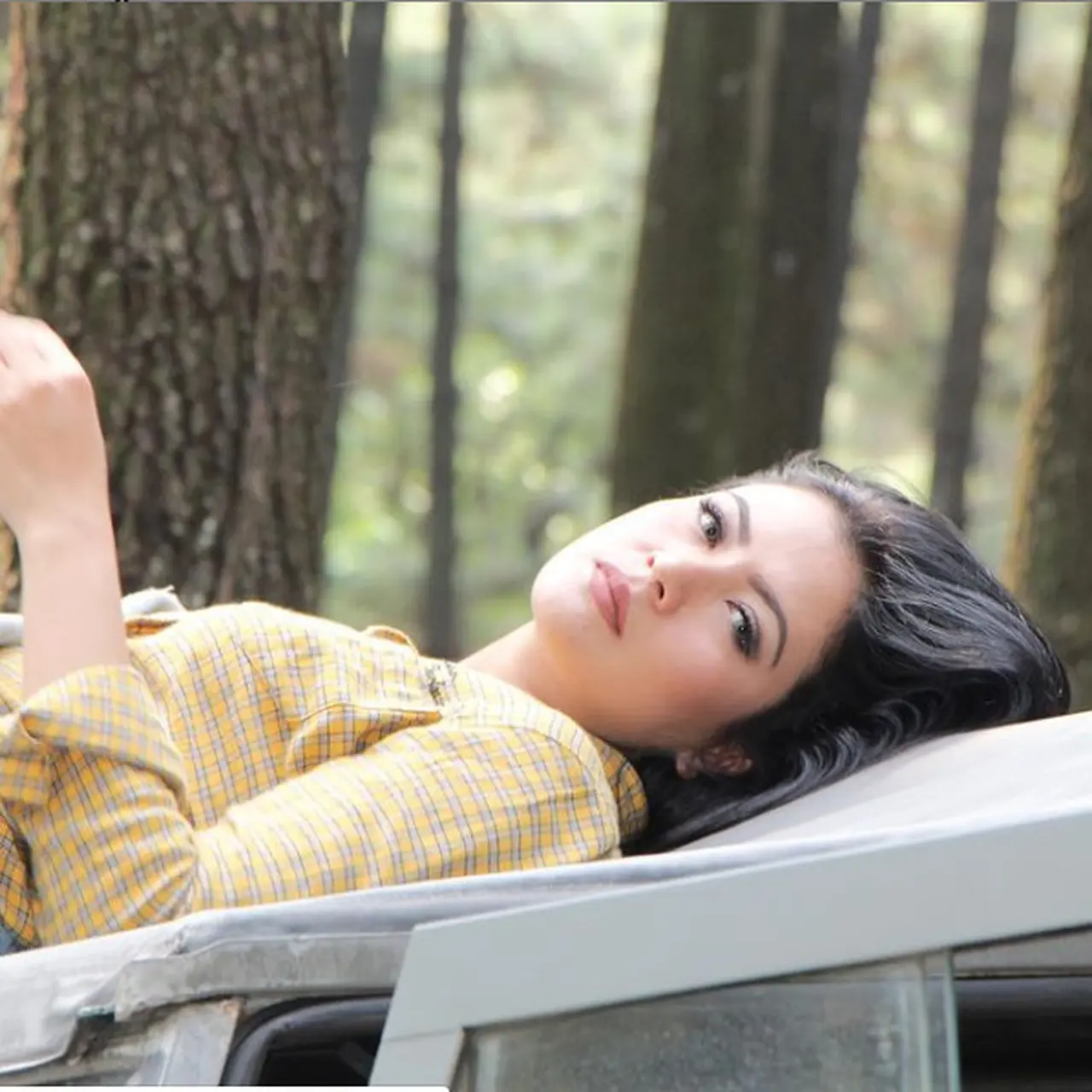 Berusia 37 Tahun, Ini 6 Potret Terbaru Artis Fera Feriska yang Awet ...