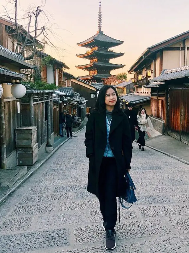 7 Potret Immaculata Adhista, Calon Menantu Meriam Bellina - Hot Liputan6.com