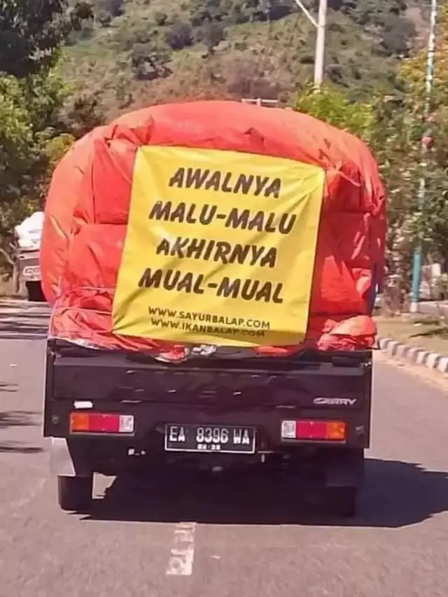 11 Potret Tulisan di Belakang Mobil yang Idenya Tak Banyak Ditiru ...