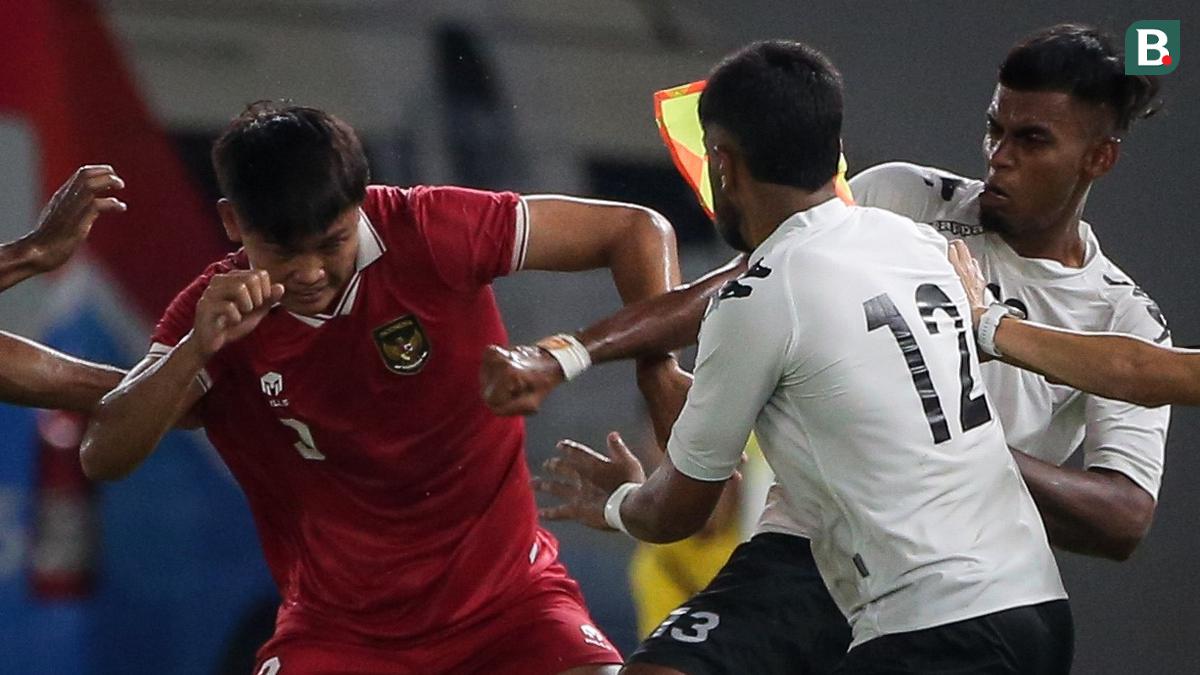 Brutal! 3 Pemain Fiji Dikartu Merah, Pawan Pratap Singh Tampol 2 Pemain ...