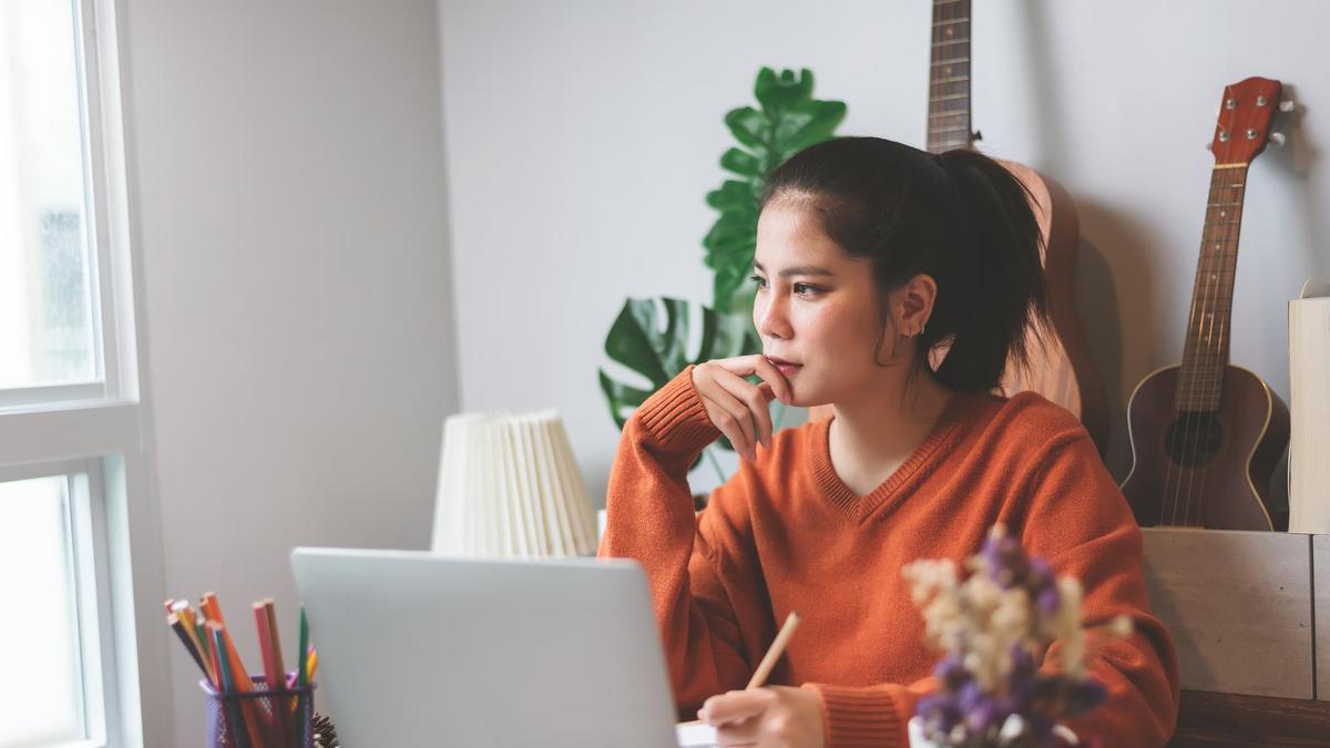How to Make Extra Money: 27 Side Hustle Ideas You Can Do Online and ...